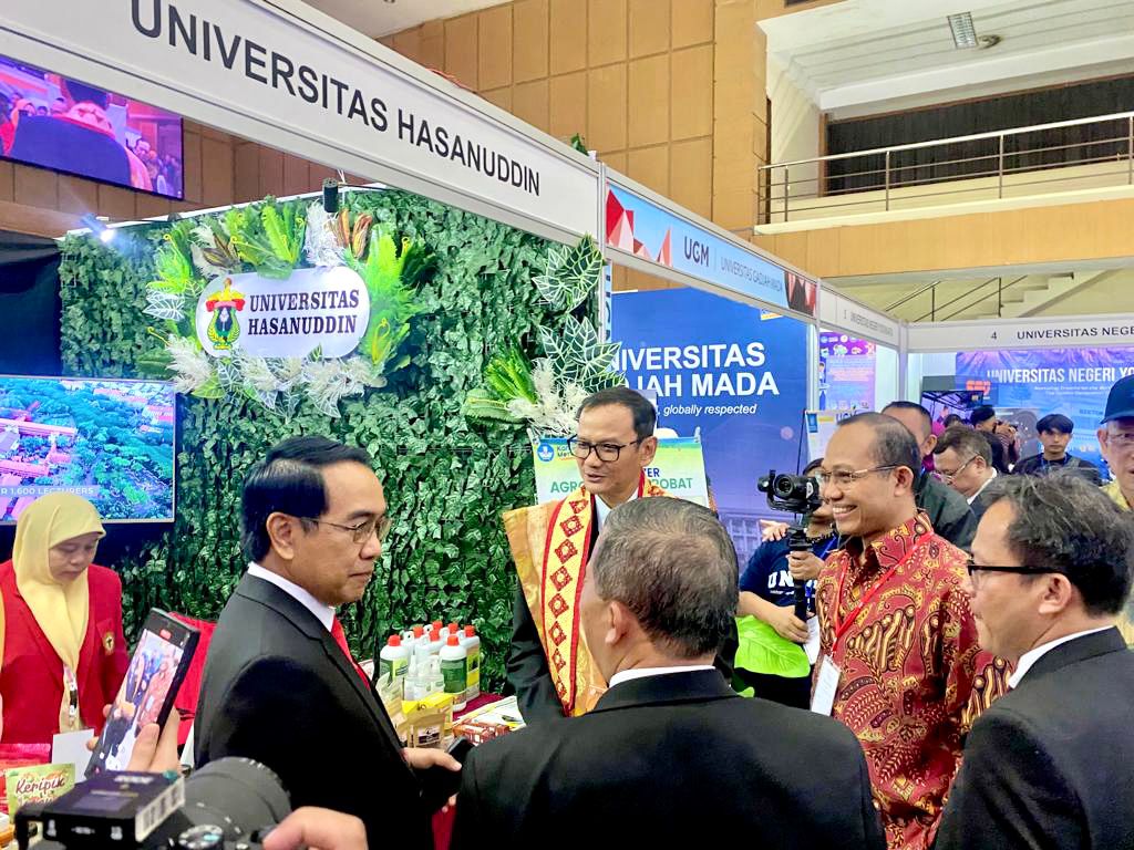 Tampilkan Inovasi Unggul dalam AHEC 2023, Unhas Raih Juara 3 se-Indonesia