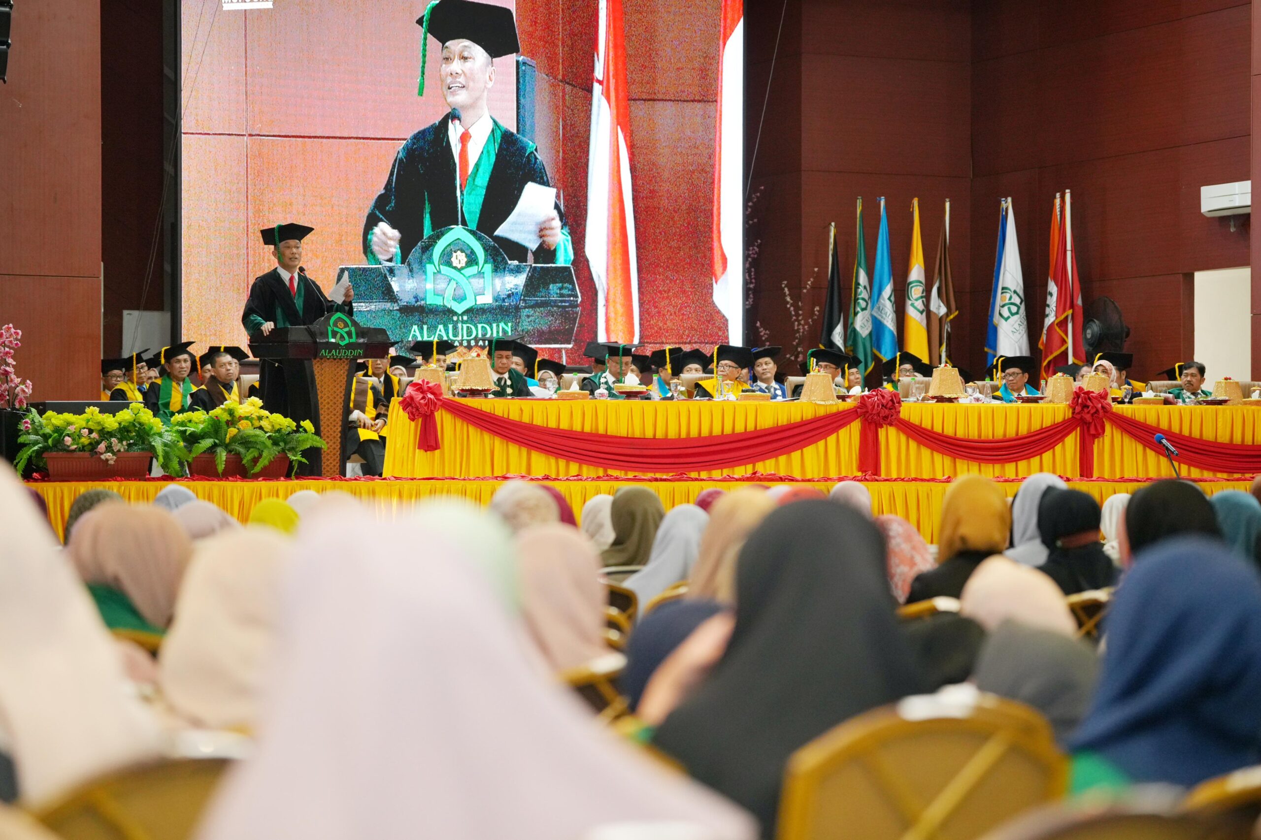 Hadiri Pengukuhan Tiga Guru Besar UIN Alauddin, Rektor Hamdan Juhannis ...