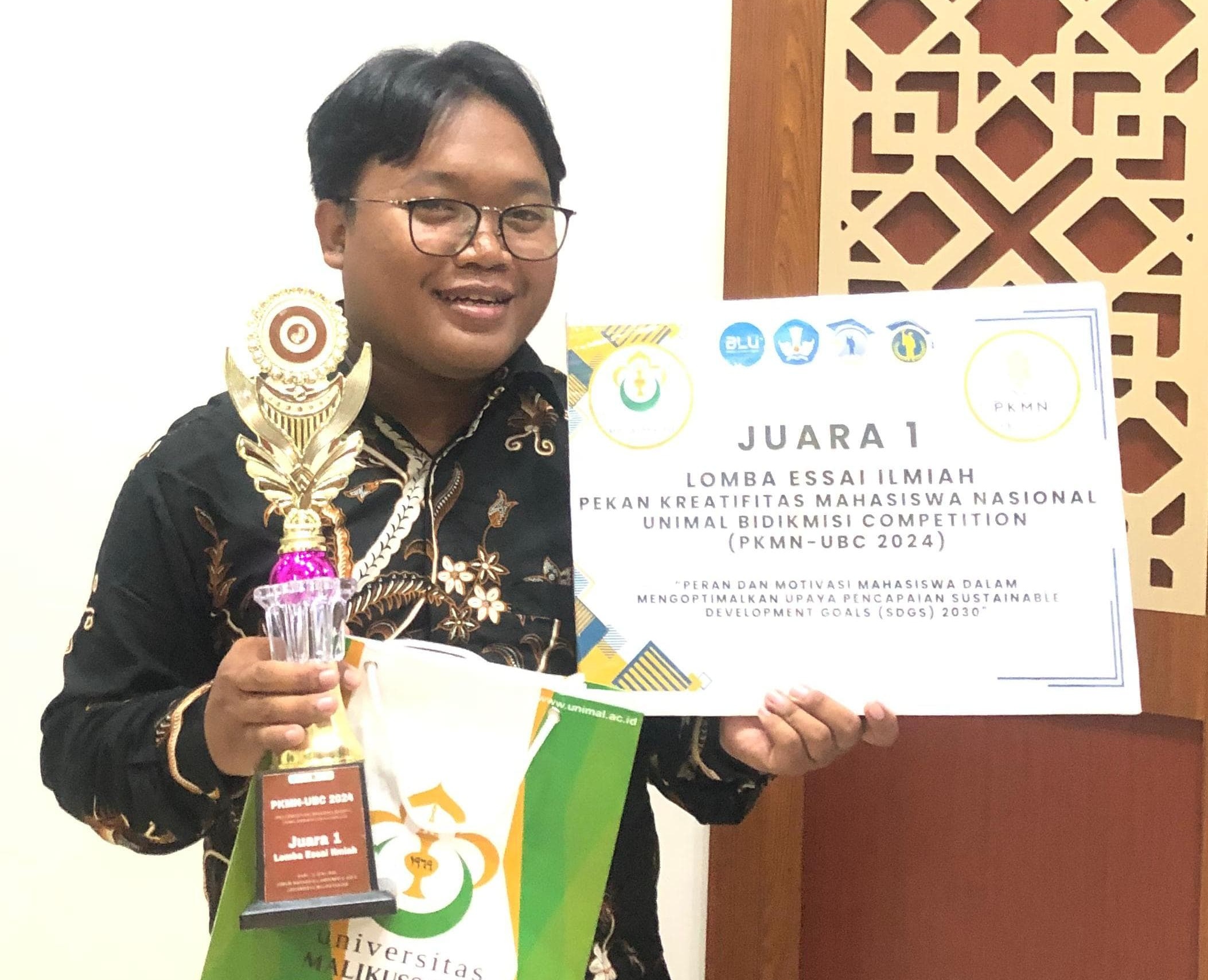 Mahasiswa FKIK UIN Alauddin Makassar Raih Juara 1 Lomba Essai Ilmiah di Aceh