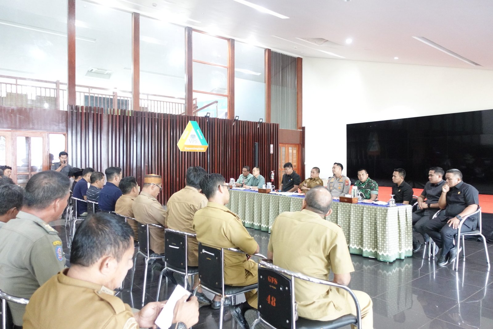 Kembali Gelar Dialog Terbuka Bersama Masyarakat: PT Vale dan Pemda Luwu ...